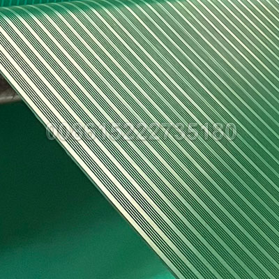 3mm 1.5g/cm³ Corrugated rubber matting roll manufacturer